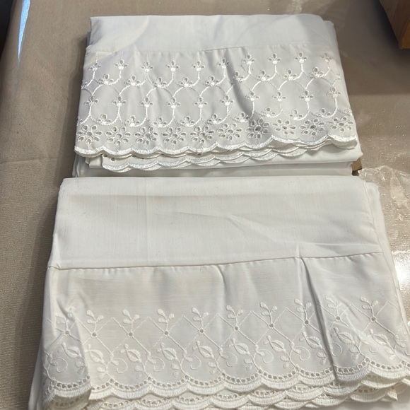 Springmaid | Bedding | New Lot Of 2 Twin Flat Sheets White With Eyelet ...